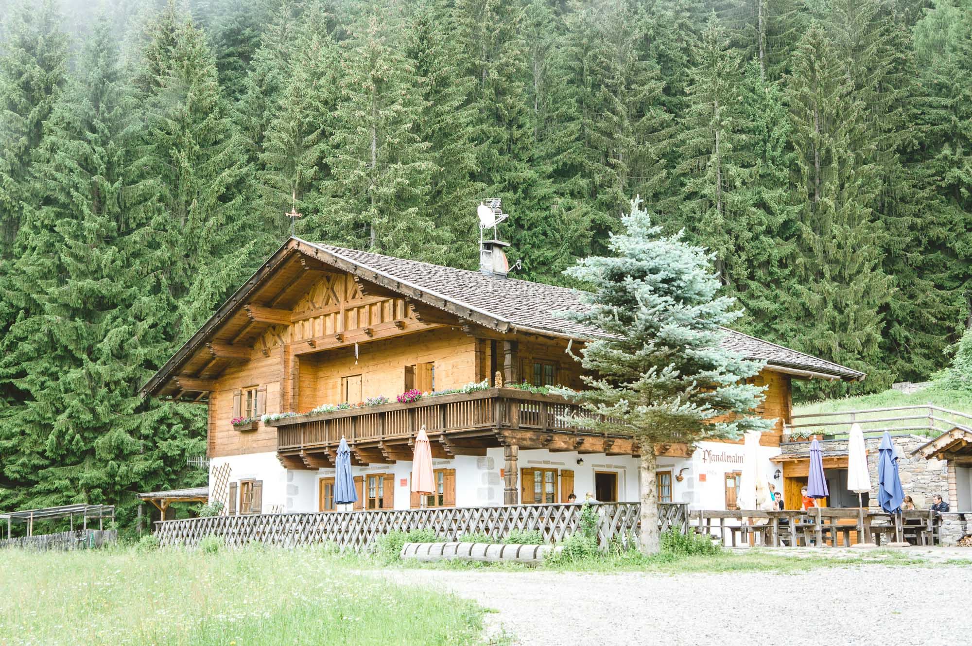 Die schönsten Almen & Hütten in Meran • VisitMeran